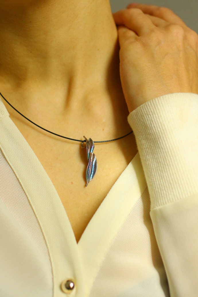 Boxwood pendant in silver